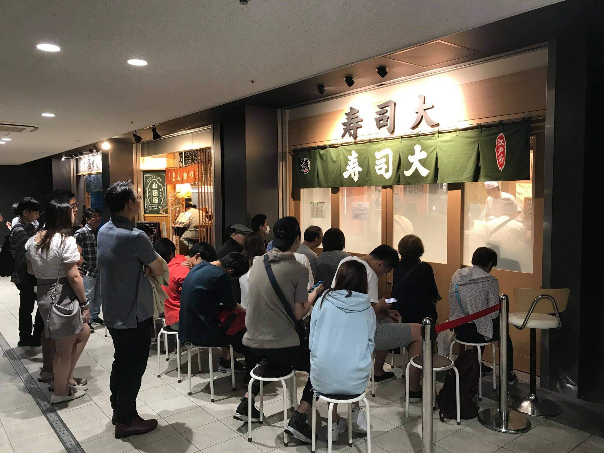 Go to Toyosu Market! Let's check recommended tour and restaurants ...