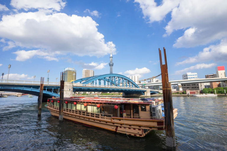 Let’s go sightseeing in Tokyo and Fukuoka by Japanese houseboat ...